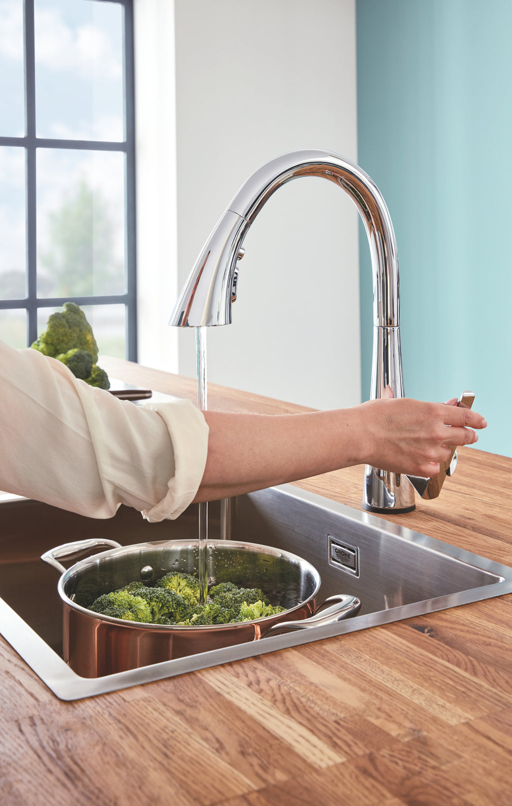 GROHE Zedra Touch Electronic Single-Lever Kitchen Sink Mixer 1/2″, Chr ...